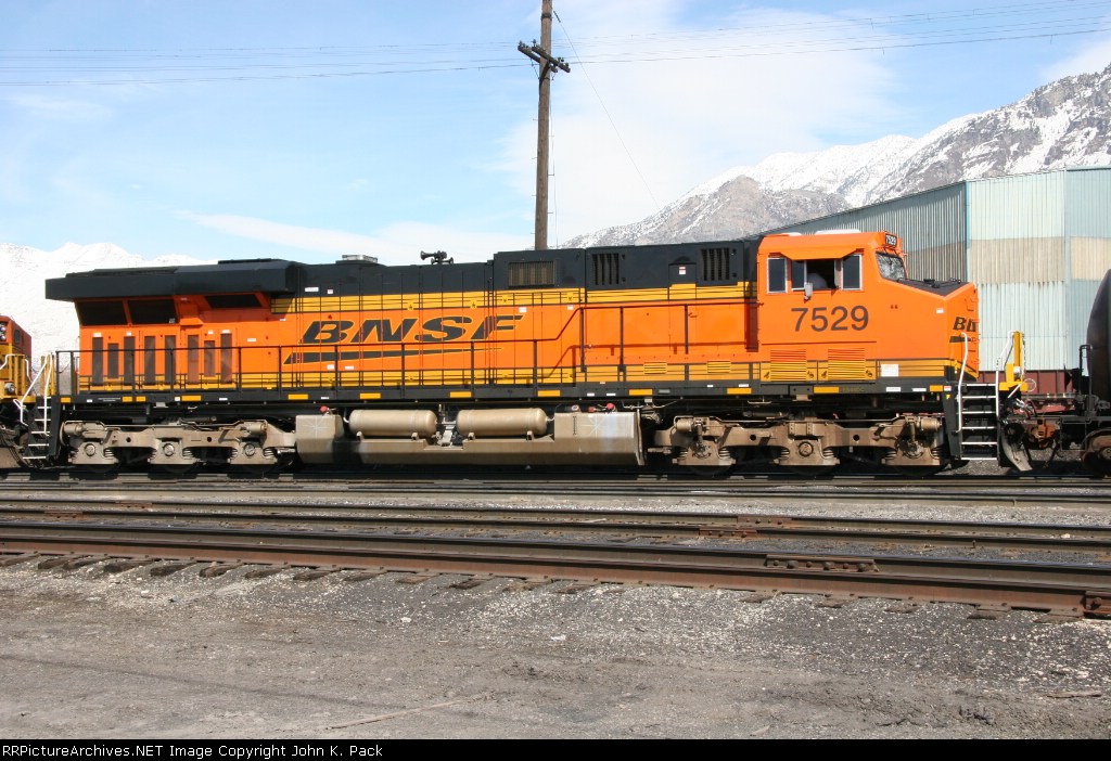 BNSF 7529